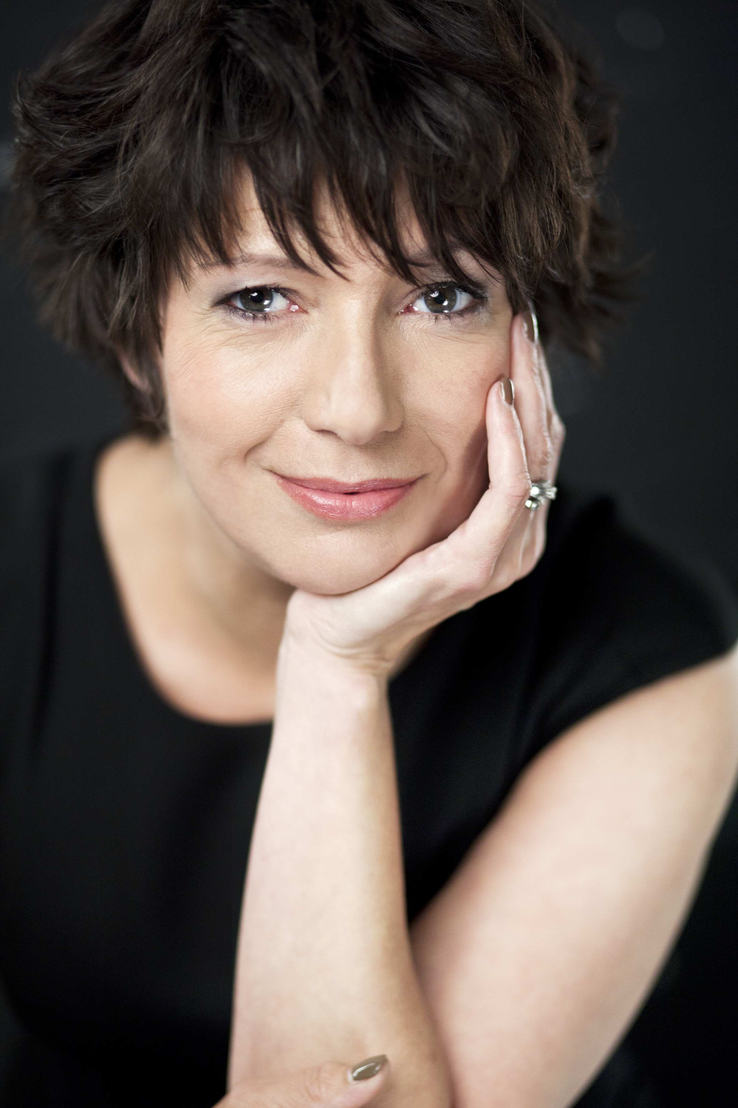 Raphaela Dell - GoldenGap - Ihre Agentur